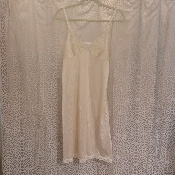 jcpenney | Intimates & Sleepwear | Vintage Jcpenney Lacetrimmed Ivory ...